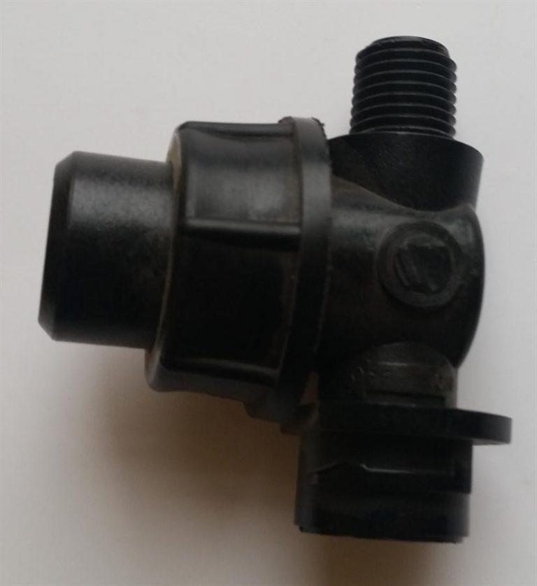 Hypro (Lurmark) Eezifit 1. Quarter inch NPT male - Kilnwick Sprayers Ltd