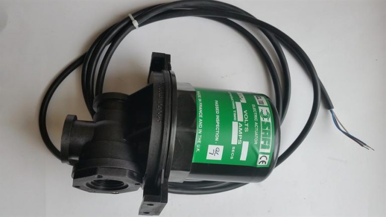 Safi 3/4" Compact valve with built in circuit board - Kilnwick Sprayers Ltd